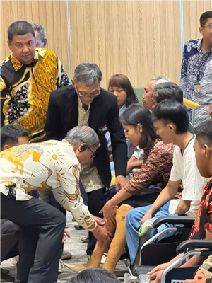 Akashi Wahana Indonesia Plants 15,000 Mangroves and Supports People ...